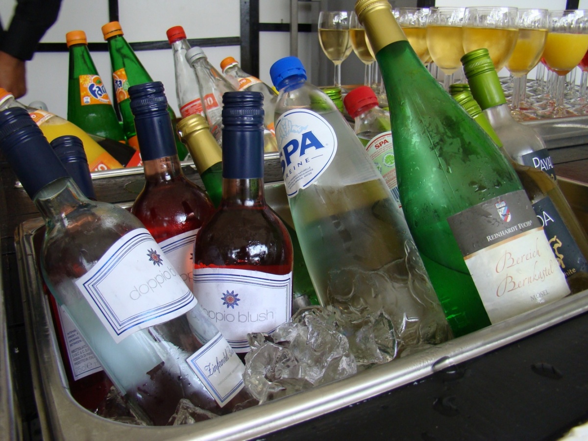 Ook dranken regelt u via d'n Hangtafel - Partyverhuur d’n Hangtafel